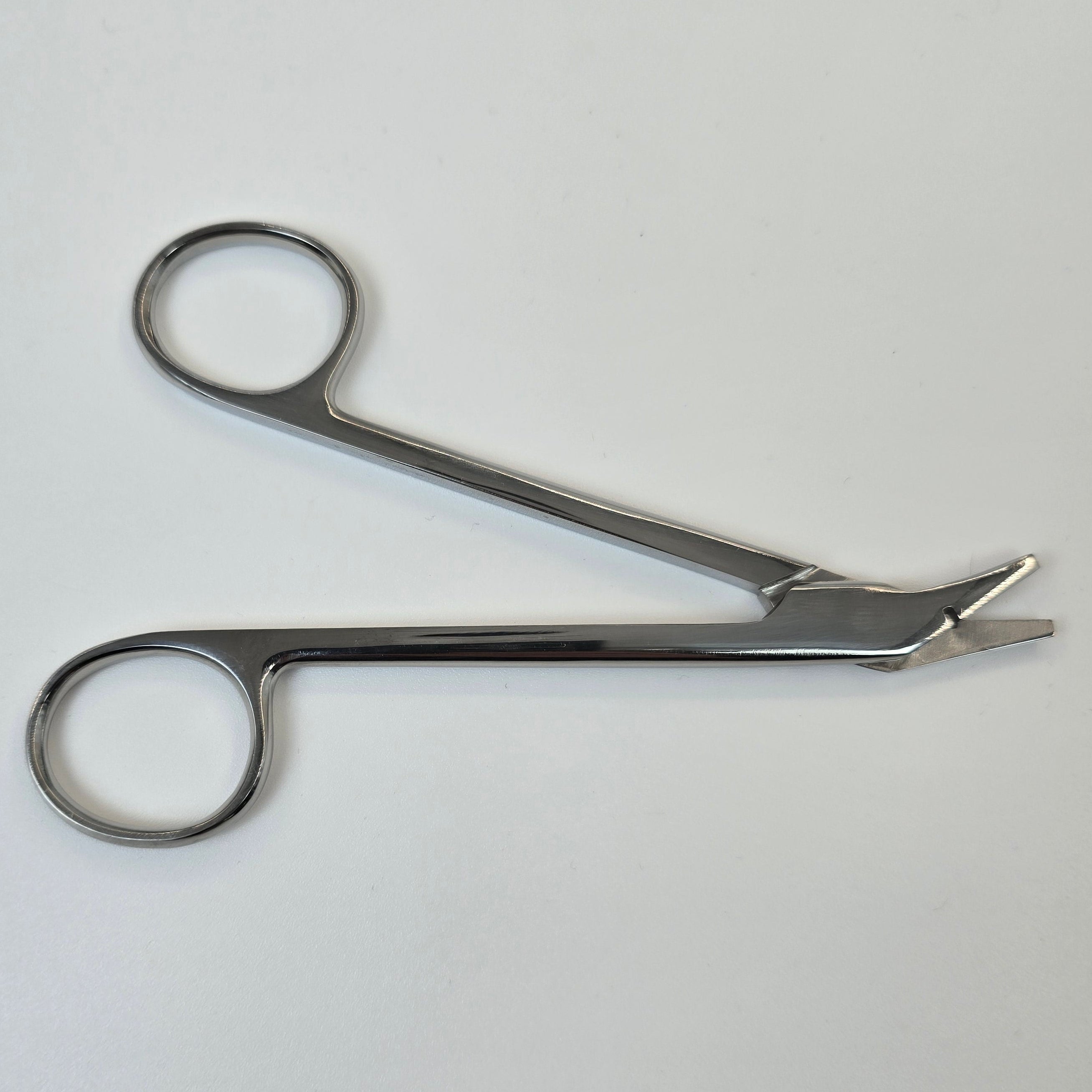 V99-124 – The Slaughter Instrument Co. Inc.